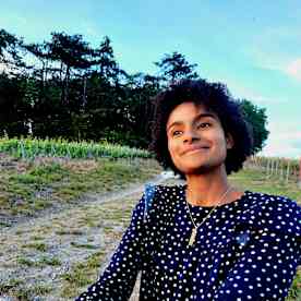 Chloé Ambara, Sage-femme à Paris : Prenez rendez-vous en ligne - Doctolib
