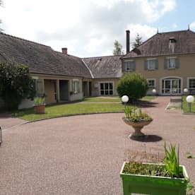 Maison de retraite le Cèdre (Groupe emeis), EHPAD à Treigny-Perreuse ...