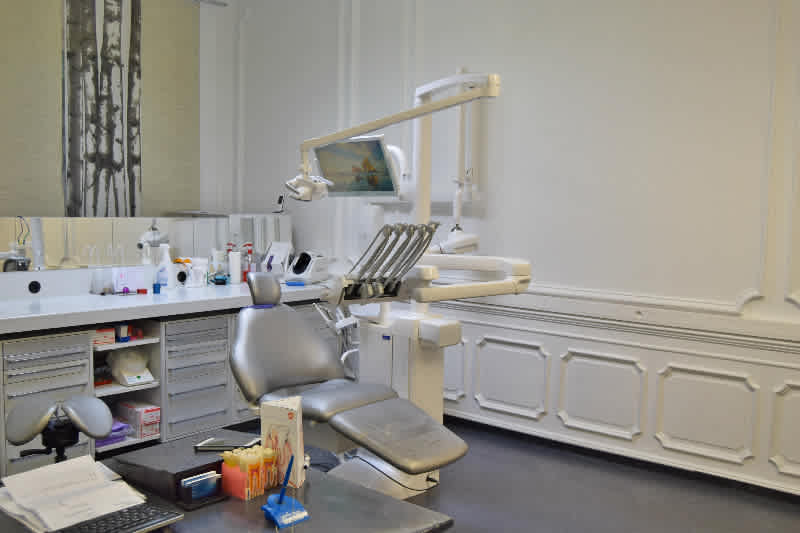 Dr Alain Azuelos, Chirurgien-dentiste à Strasbourg - Doctolib