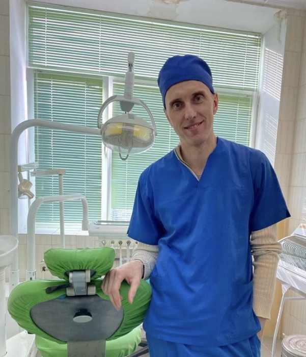 Stanislav Sobolev, Zahnarzt in Berlin : Termin online buchen - Doctolib