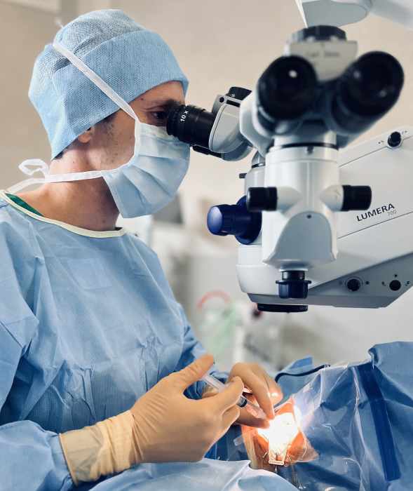 Dr Alex Bachouchi, Ophtalmologue à Calvisson : Prenez RDV en ligne ...