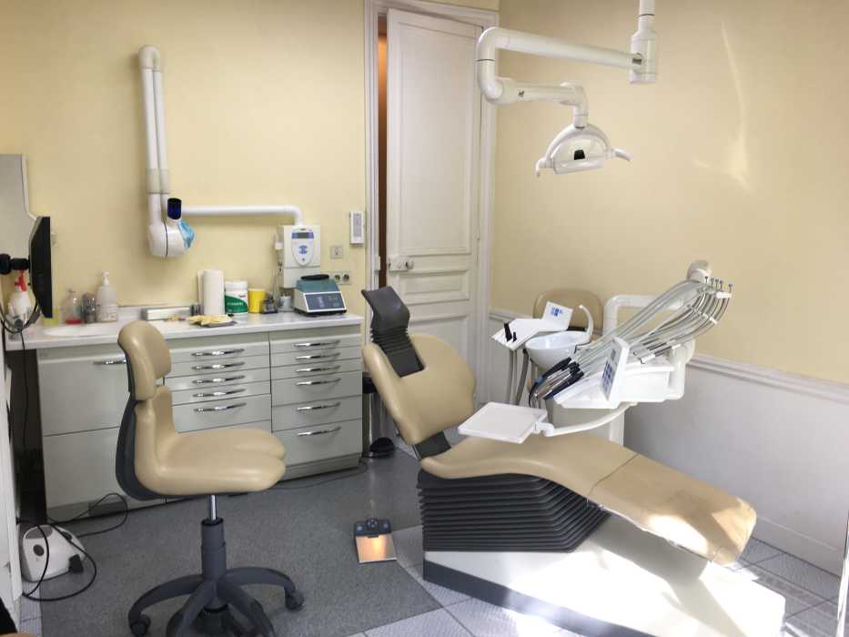 Dr Alain Aubert, Chirurgien-dentiste à : Prenez rendez-vous en ligne ...