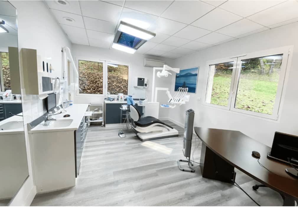 Dr Raphael BARBRY, Chirurgien-dentiste à Sillingy - Doctolib