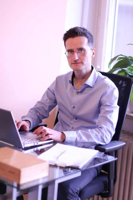 Dimitrij Putjatin, Psychotherapeut in München : Online Terminvereinbaren - Doctolib