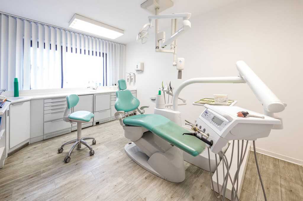 Ferdent, Zahnarztpraxis in Neuss : Termin online buchen - Doctolib