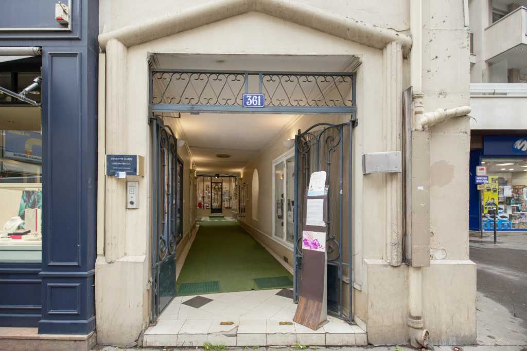 Charlotte Sanson, Ostéopathe à Paris : Prenez rendez-vous en ligne ...