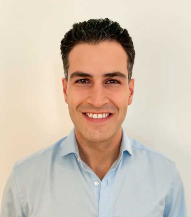 Dr. Sorusch Ataschsokhan, Neurochirurg in Hannover, Hamburg, Berlin, Düsseldorf - Doctolib