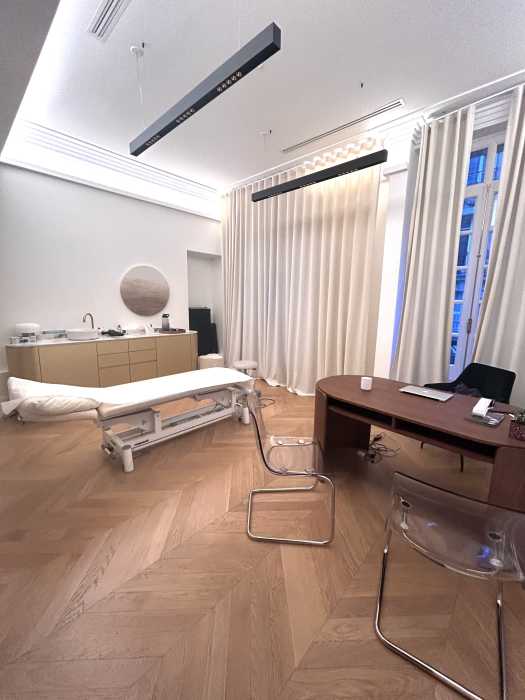 Mme Kelly BETESH, Sage-femme à Paris : Prenez rendez-vous en ligne ...