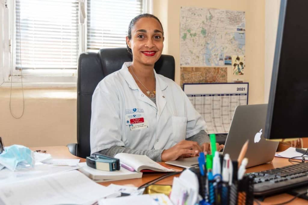 Dr Morgan ANYLA NELSON, Chirurgien viscéral et digestif à Baie-Mahault ...