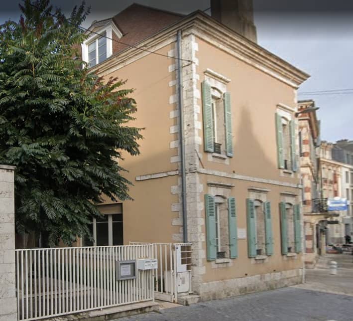 Dr Emma BORG, Dermatologue et vénérologue à Chartres - Doctolib