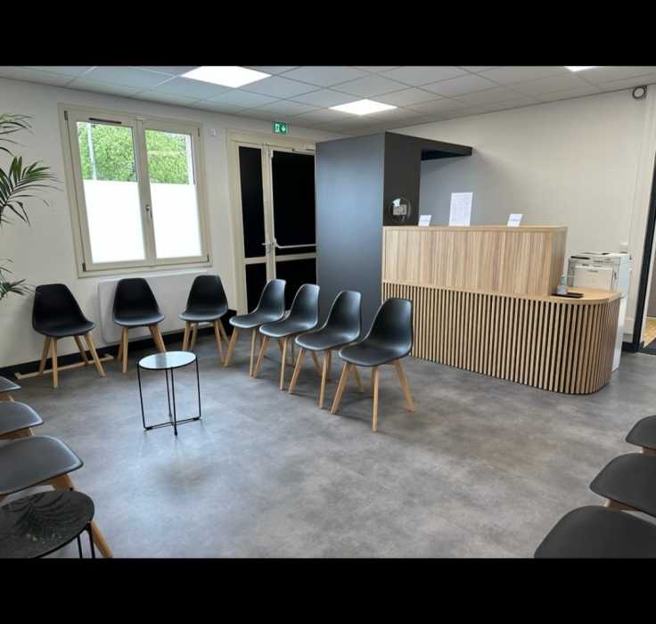 Dr Elodie ASMAR, Ophtalmologue à Verneuil-en-Halatte - Doctolib