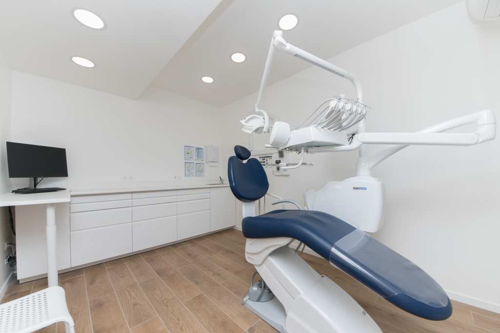 CEMEDIS - Centre de Santé Médico Dentaire Chaville, Centre dentaire à ...