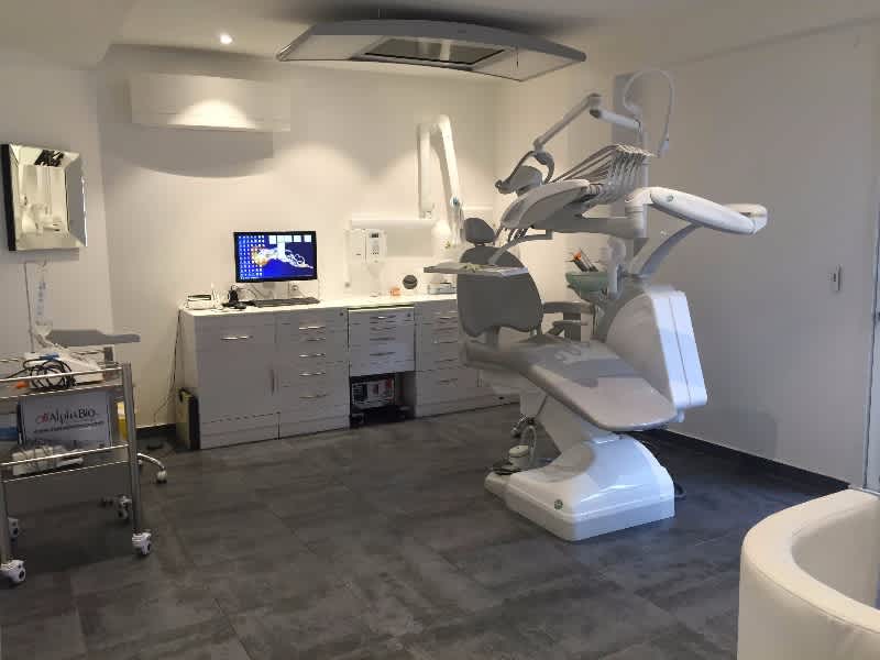 Dr Dan BENHAMOU, Chirurgien-dentiste à Asnières-sur-Seine - Doctolib