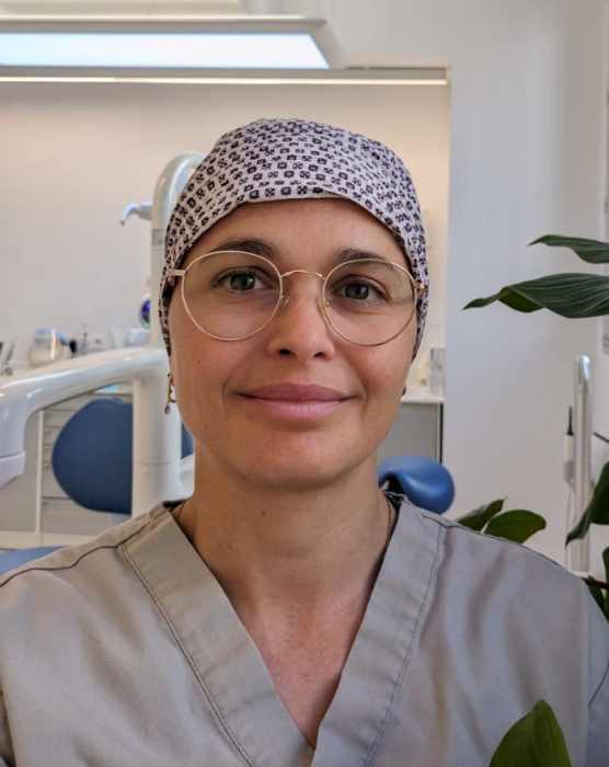 Dr Chloé Coll, Chirurgien-dentiste à Marseille : Prenez RDV en ligne ...