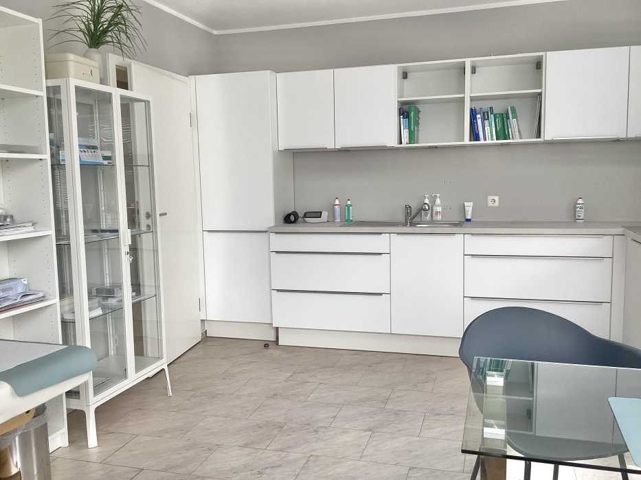 Hausarztpraxis Refrath Dipl.-Psych. Jenny Mennenga-Boos / Dr. Sarah ...