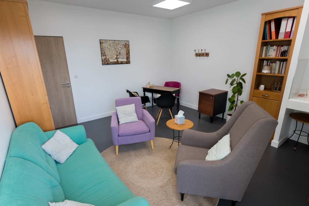 Chloé Redon, Psychologue à Luynes : Prenez rendez-vous en ligne - Doctolib