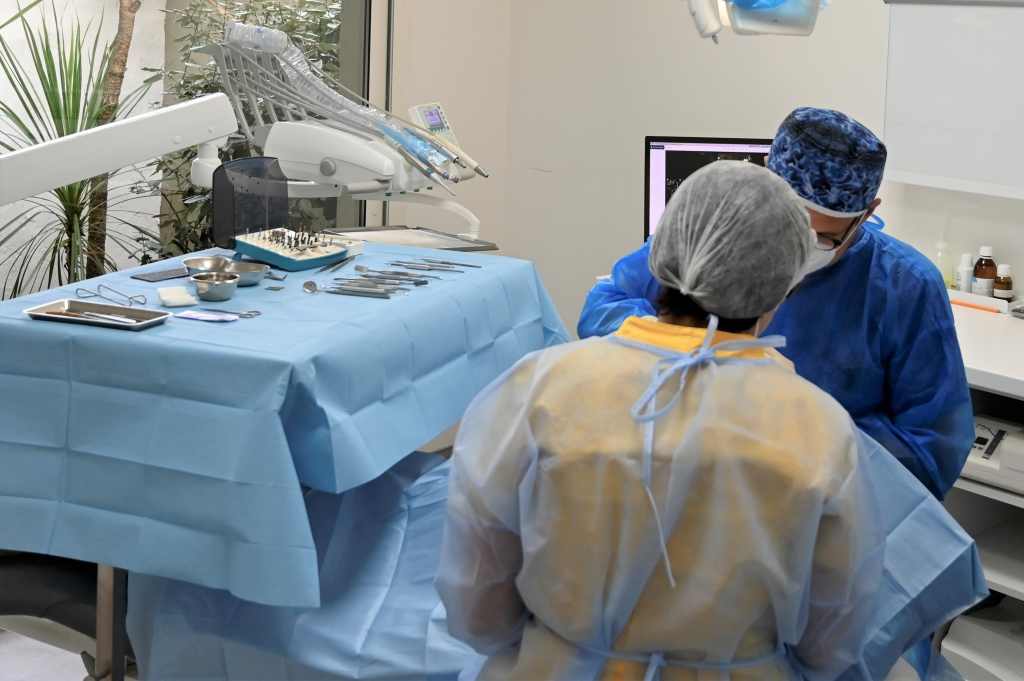 Dr Yann Quiniou, Chirurgien-dentiste à Le Haillan - Doctolib