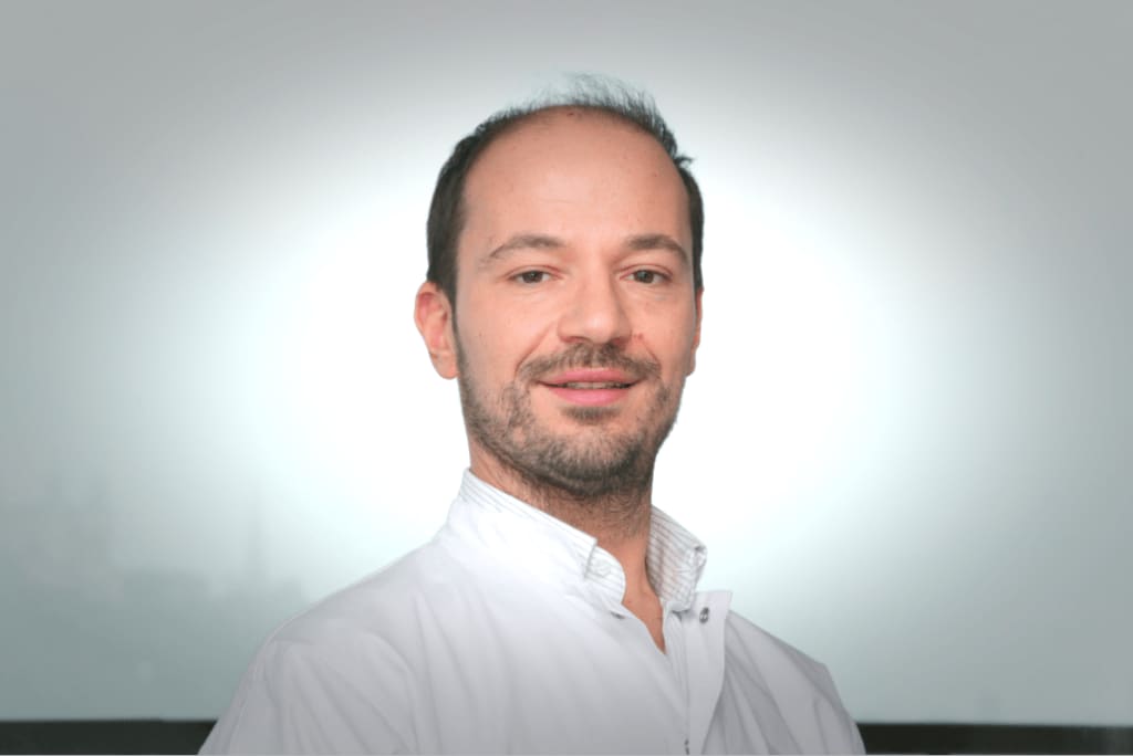 Dr Giovanni MANZI, Chirurgien orthopédiste et traumatologue à Écully ...