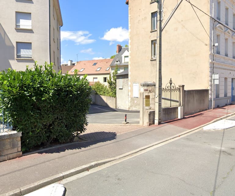 Mme Sarah SIMONI, Sage-femme à Montluçon : Prenez rendez-vous en ligne ...