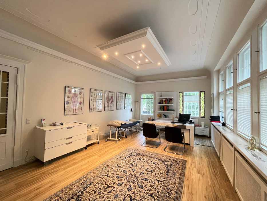 Frau Dr. med. Anna Ledermann, Hautarzt / Dermatologe in Berlin - Doctolib