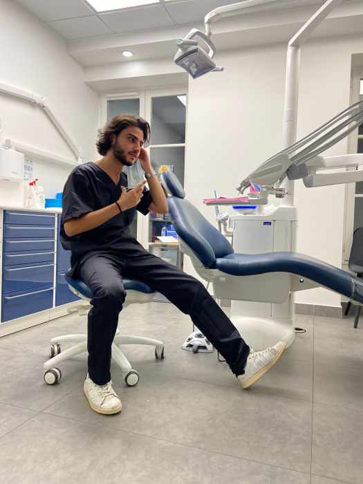 Dr Ethan ZERBIB, Chirurgien-dentiste à : Prenez rendez-vous en ligne - Doctolib