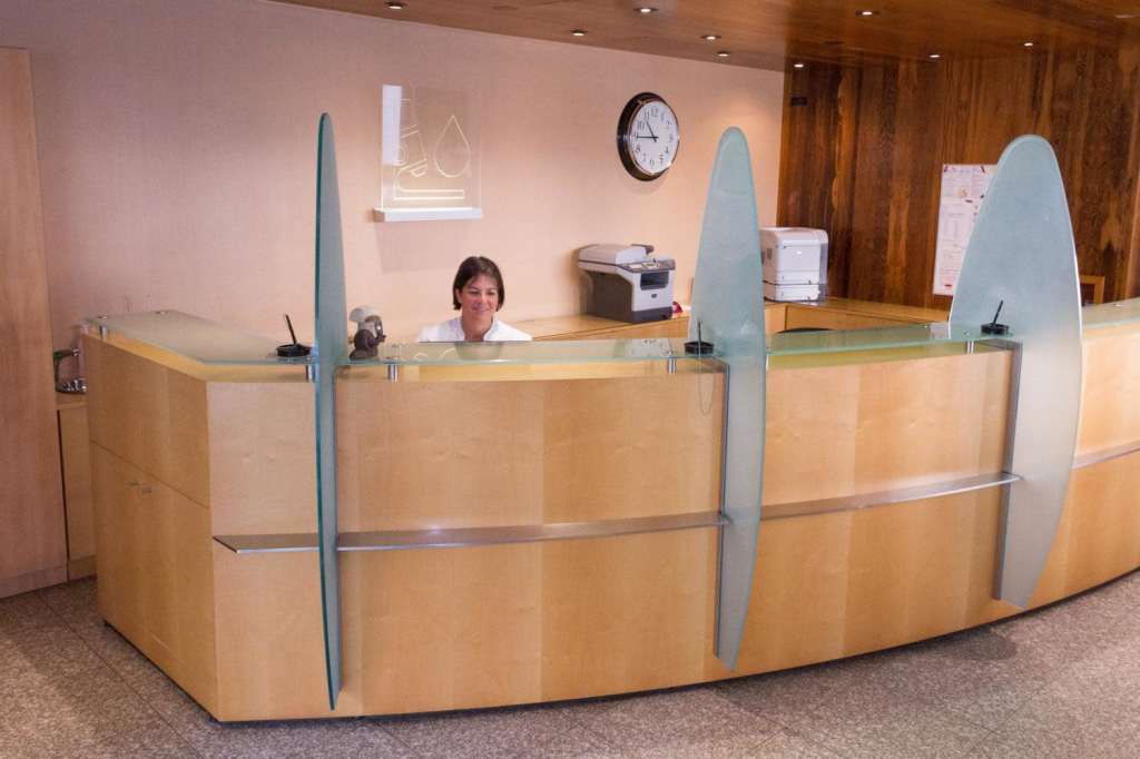 BIOGROUP - Laboratoire Eimer-Lenys - Champ de Mars, Laboratoire à ...