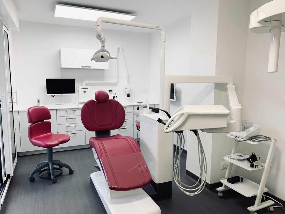 Dr Emilie GUEZ, Chirurgien-dentiste à Antibes : Prenez RDV en ligne ...