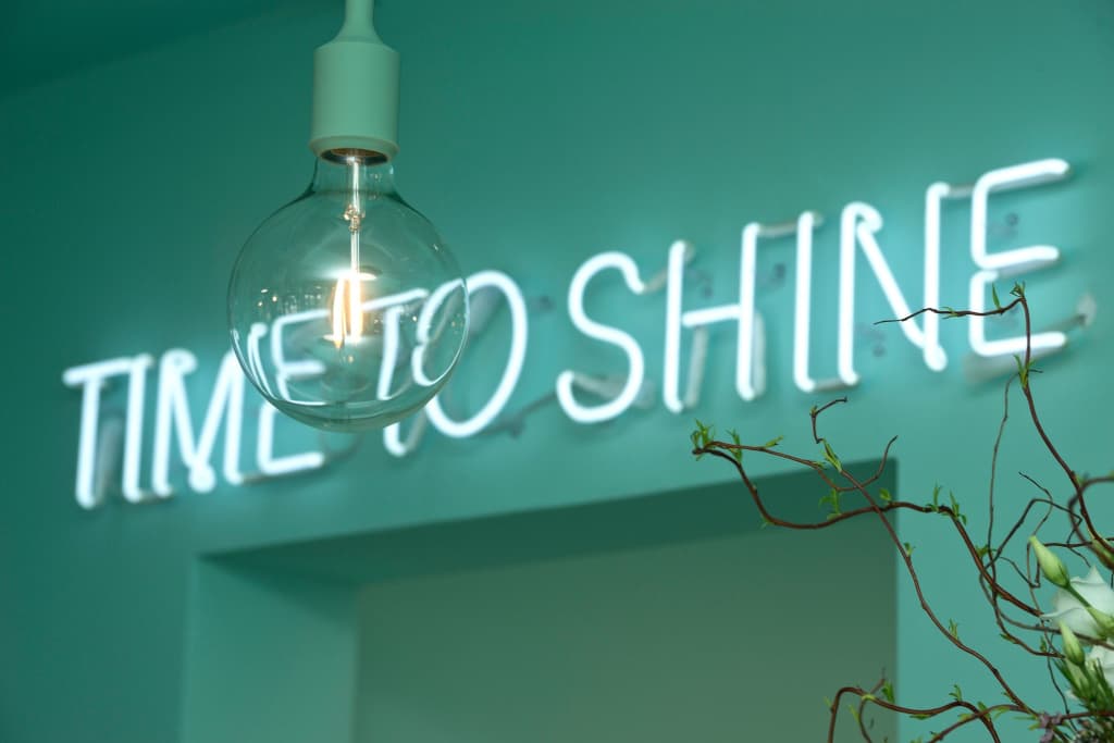 Elegantes Time To Shine Rellingen Bilder