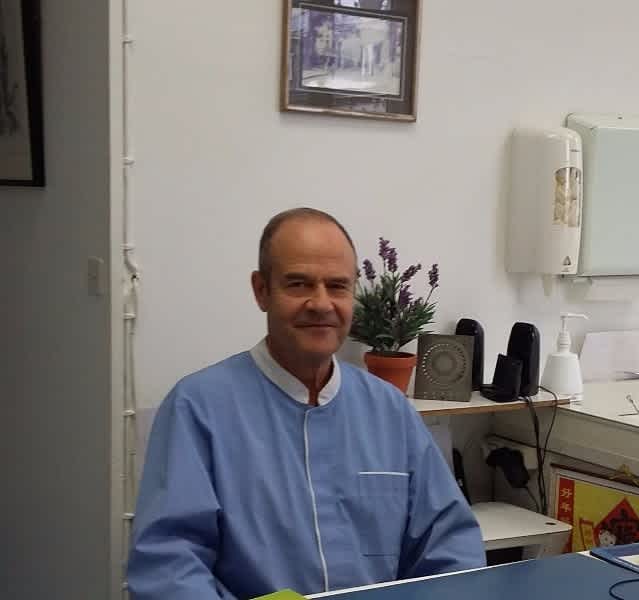 Dr Marc VILLA, Chirurgien-dentiste à Versailles : Prenez RDV en ligne ...
