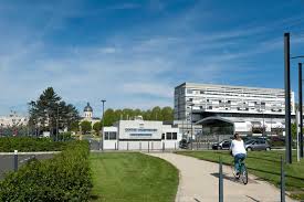 Centre Hospitalier Universitaire d'Angers (CHU d'Angers), Hôpital ...