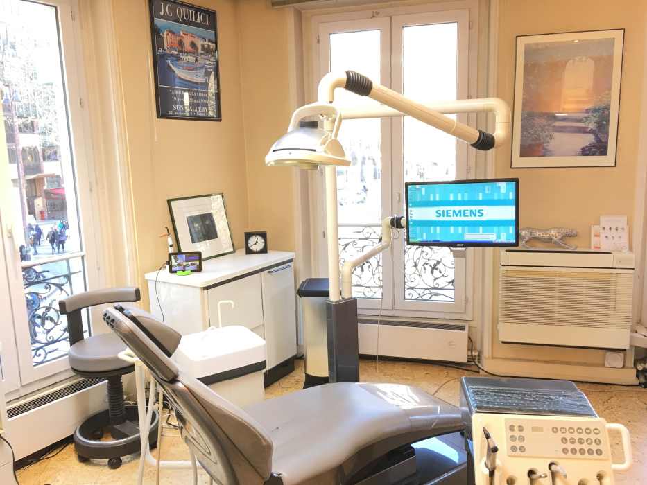 Dr Dan BOTBOL, Chirurgien-dentiste à Paris : Prenez RDV en ligne - Doctolib