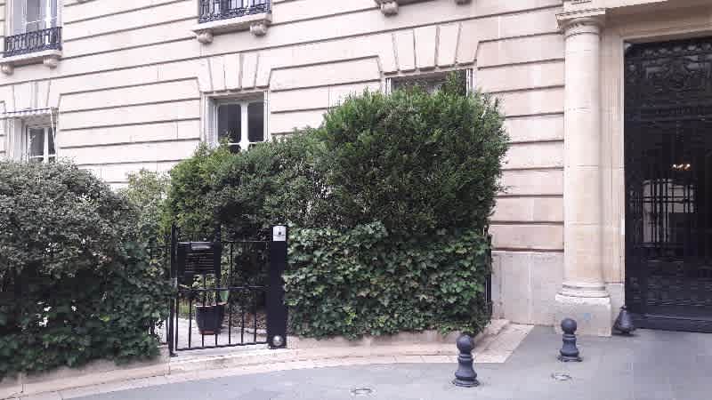 Dr Marc DIVARIS, Spécialiste en chirurgie plastique reconstructrice et ...