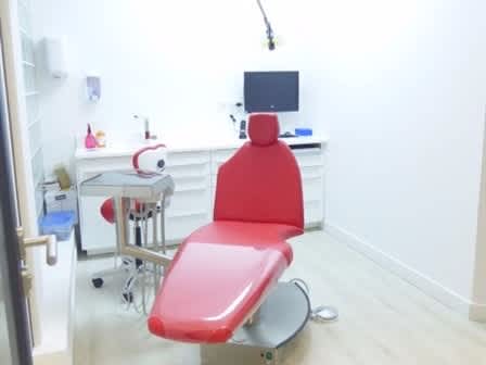 Dr Jessica MARCIANO, Chirurgien-dentiste à Charenton-le-Pont - Doctolib