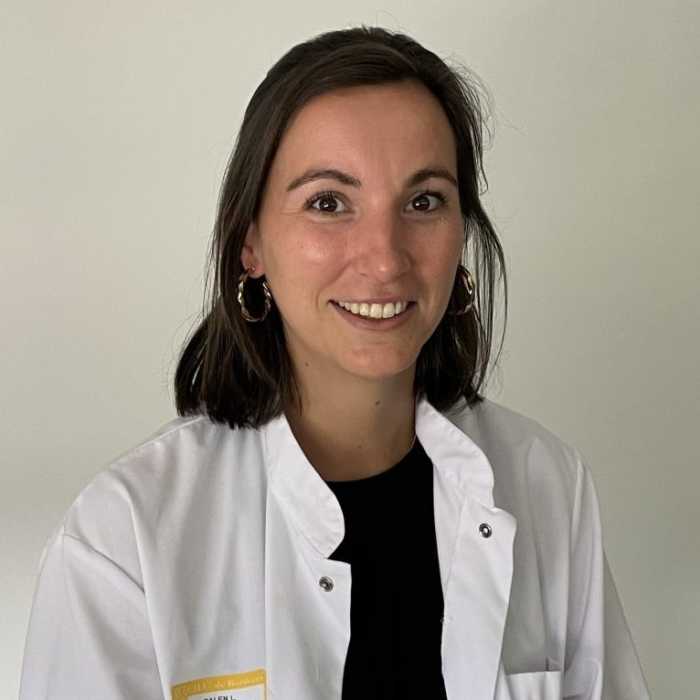 Dr Laura CALEN, Chirurgien urologue à Saint-Pierre-d'Irube, Saint-Jean ...