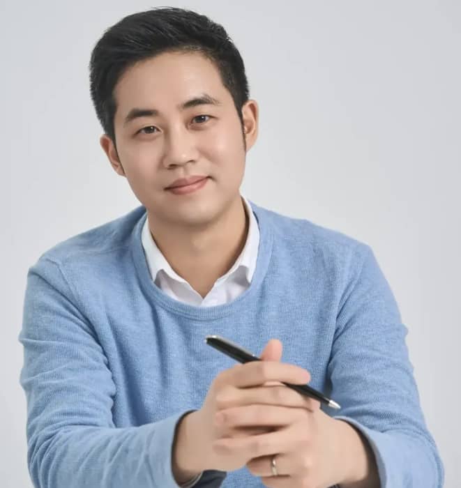 Herr Dr. med. Ha-Young Rhim, Hausärztlich tätiger Internist in ...