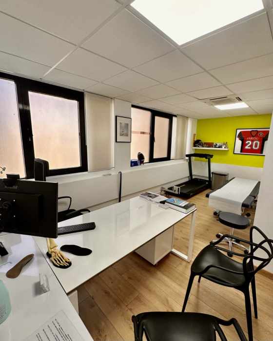 Robin Thenon, Pédicure-podologue à Aix-en-Provence - Doctolib