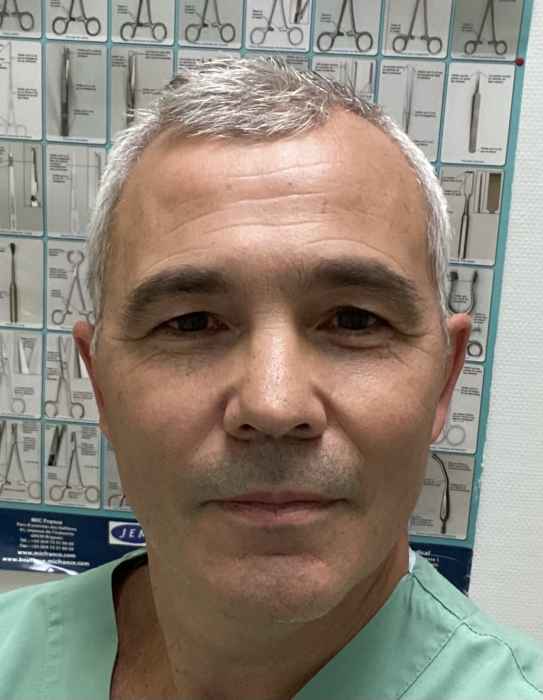 Dr David LOUZAN, Chirurgien orthopédiste et traumatologue à Gassin ...