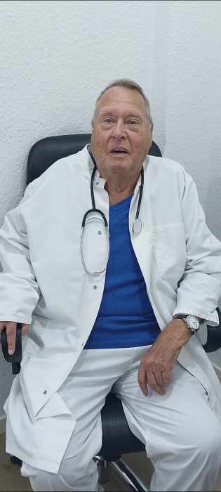 Dr. Eberhard Rinne, Hausärztlich tätiger Internist in Nienburg/Weser - Doctolib